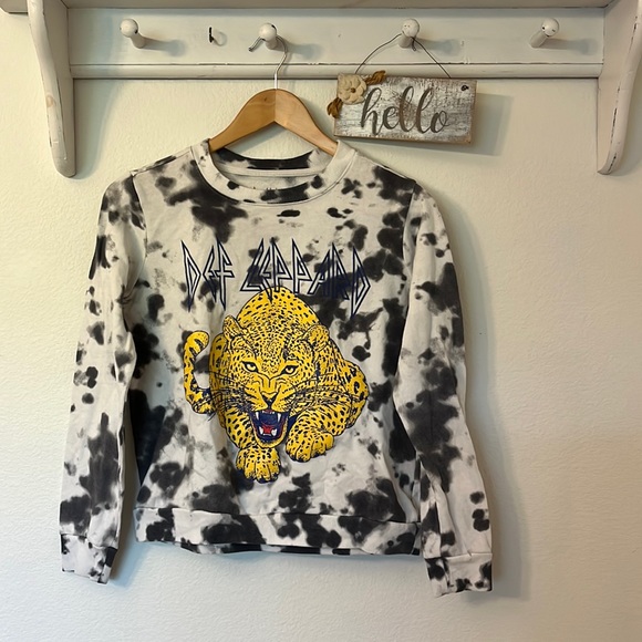 Def Leppard | Tops | Def Leppard Tiger Tie Dye Sweatshirt | Poshmark